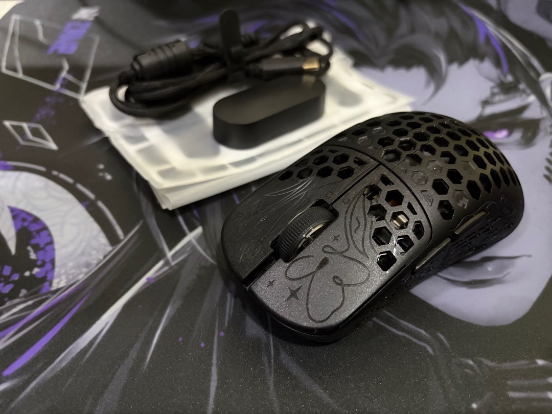 Unius Black Lotus, Computers & Tech, Parts & Accessories, Mouse ...
