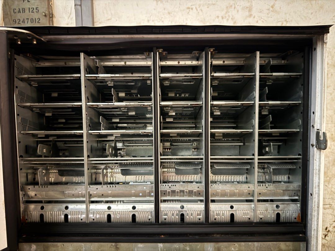 Vending Machine with coin and notes system, TV & Home Appliances ...