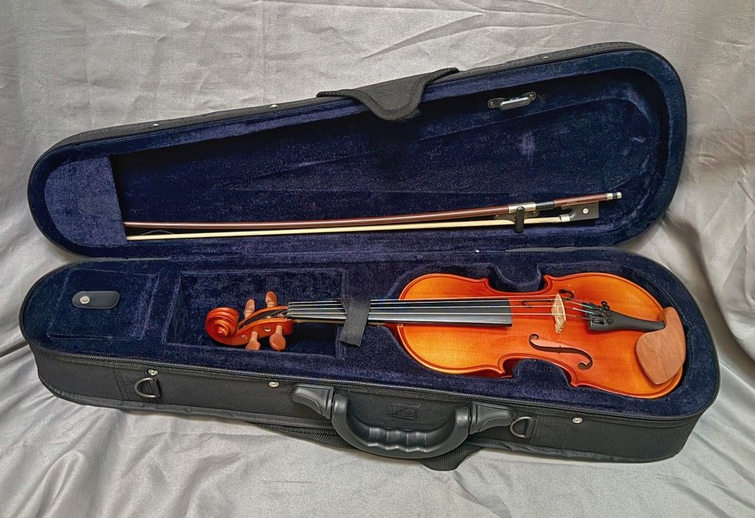 1/4 size SG Intermediate Violin Outfit (with new Shoulder Rest) discounted 75%, Hobbies & Toys ...