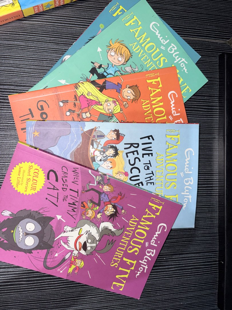 5 Famous Five Adventures Illustrated Books, Hobbies & Toys, Books ...