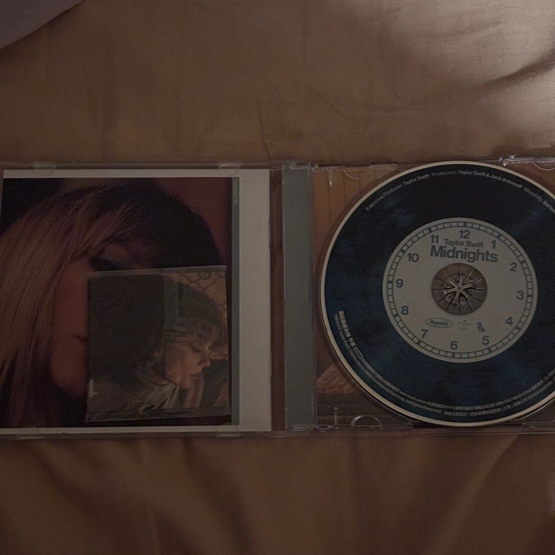 💿 midnights by taylor swift cd, Hobbies & Toys, Music & Media, CDs ...