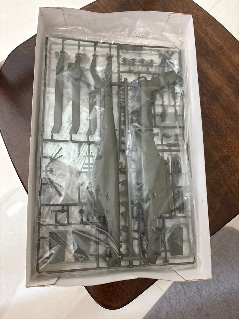 Academy AH-64A Apache Attack Helicopter Model Kit, Hobbies & Toys, Toys ...