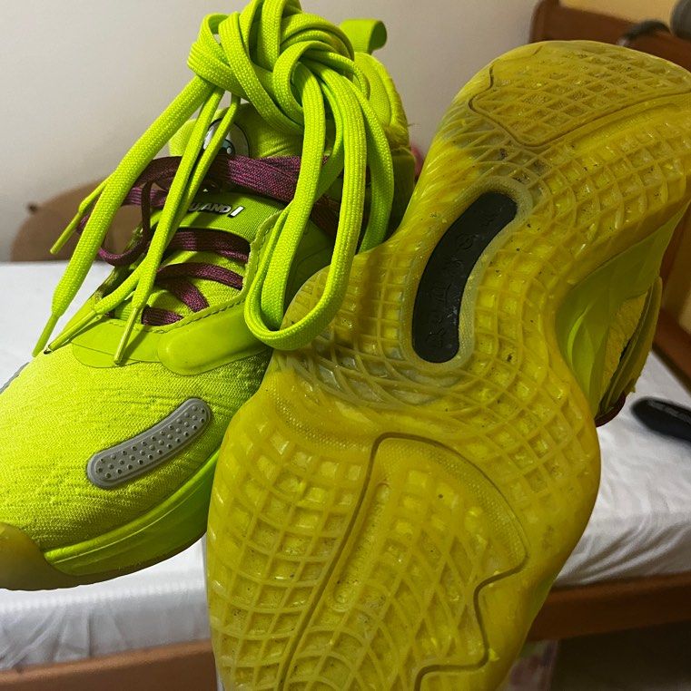 Adidas Don Issue 3, Men's Fashion, Footwear, Sneakers on Carousell