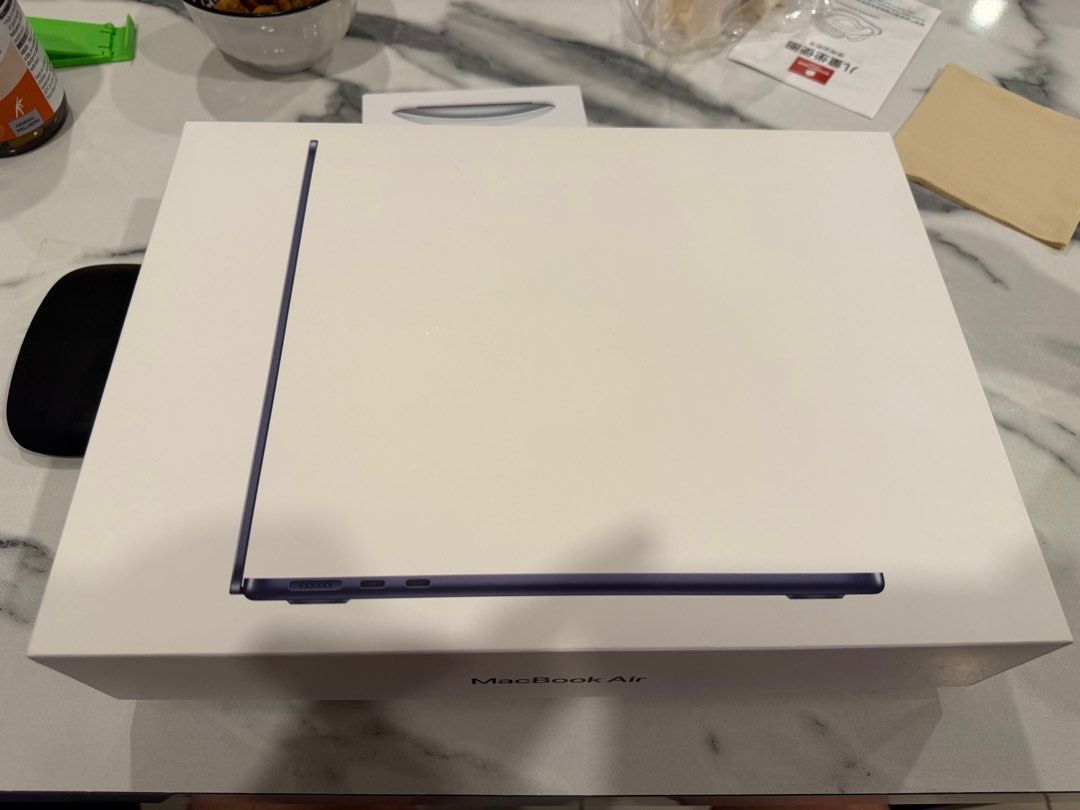 Apple MacBook Air M2 2024 (13.6 Inch), Computers & Tech, Laptops ...