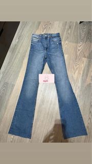 Uncle jeans, Fesyen Wanita, Pakaian Wanita, Bawahan di Carousell