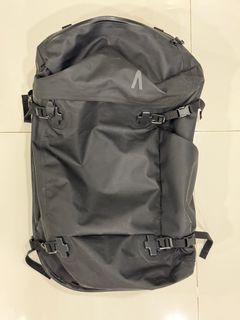 Elops Commuter bagpack, Men's Fashion, Bags, Backpacks on Carousell
