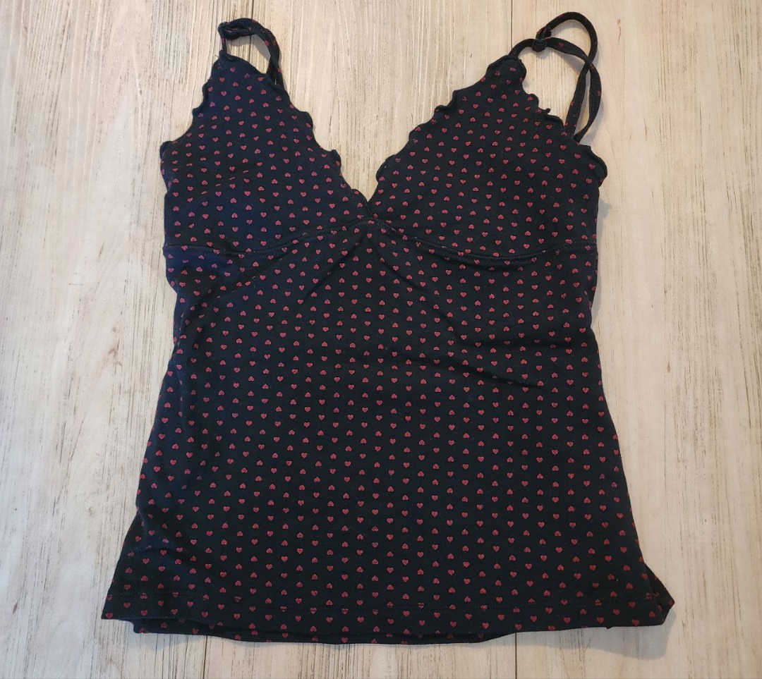 Brandy Melville, Heart Print Cami Top, Valentine, Women's Fashion, Tops ...