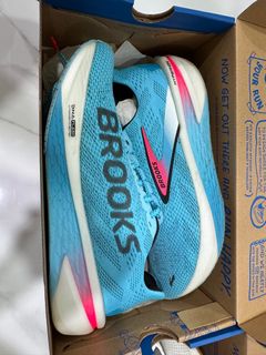 Brooks Glycerin max Aurora black, Sports Equipment, Other Sports ...