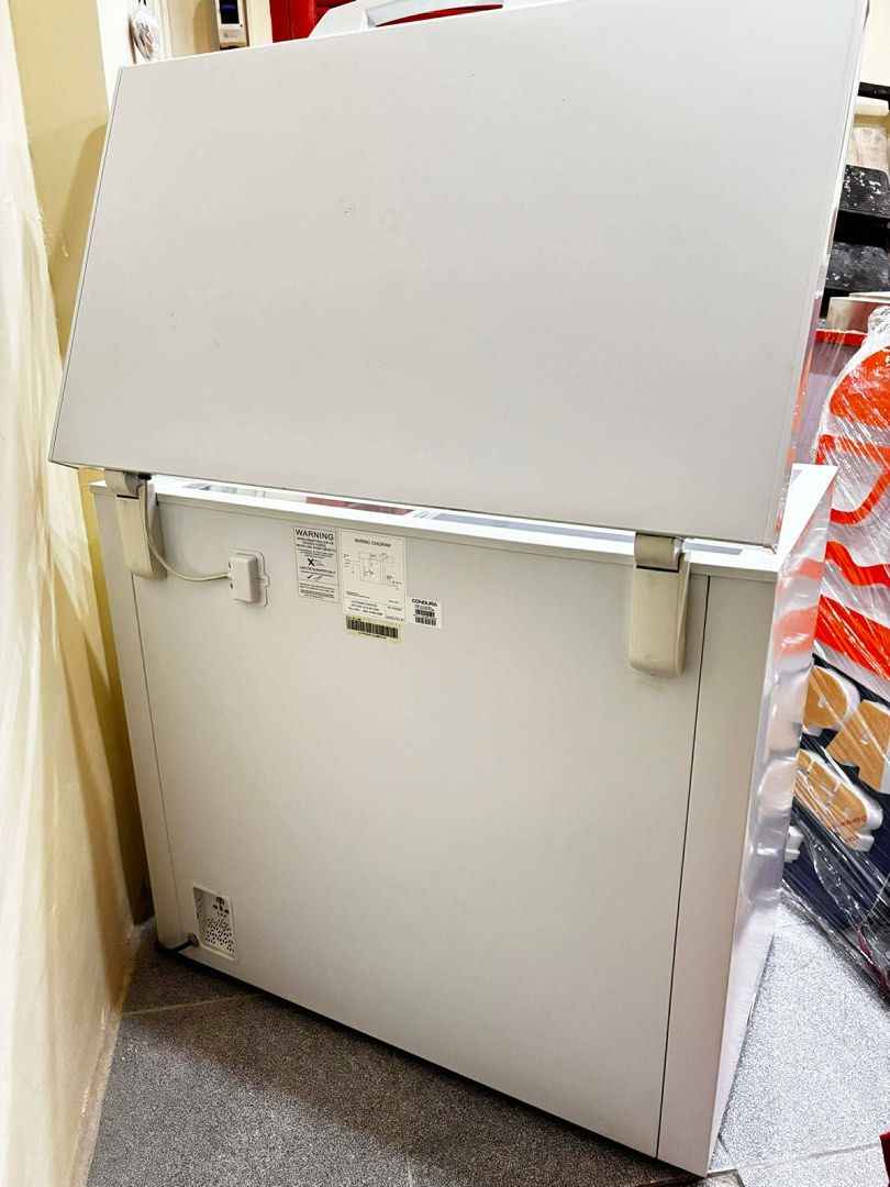 Condura Chest Freezer CCF200Ri - 7 Cubic feet, TV & Home Appliances ...