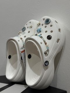 CROCS Women's Classic Platform Clog, Women's Fashion, Footwear, Sandals ...