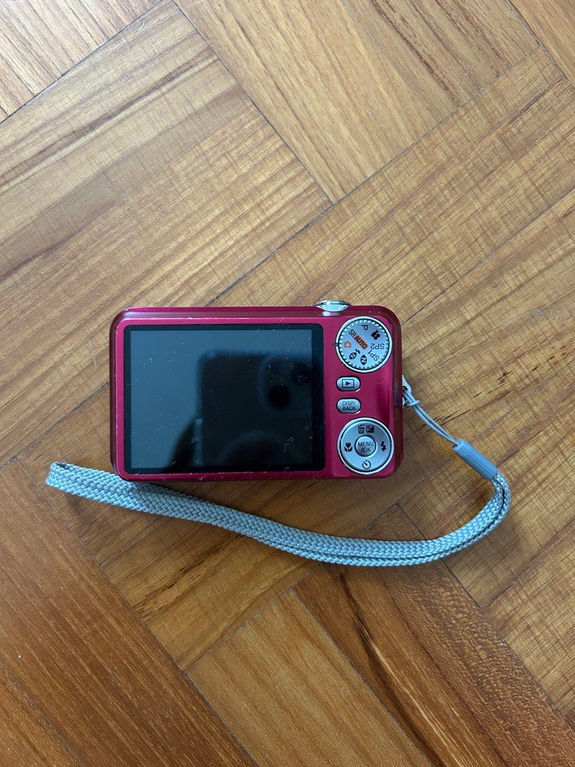 Fujifilm Digital Camera - 14MP, Pink, Photography, Cameras on Carousell