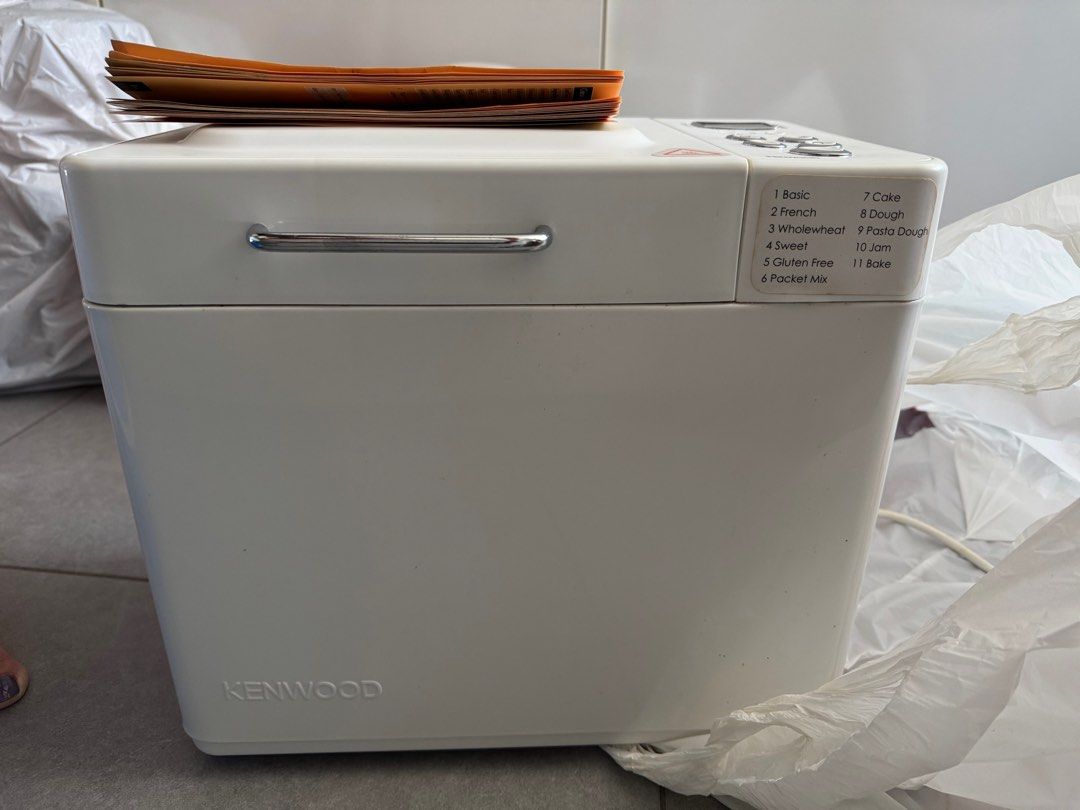 Kenwood Breadmaker, TV & Home Appliances, Kitchen Appliances, Hand ...