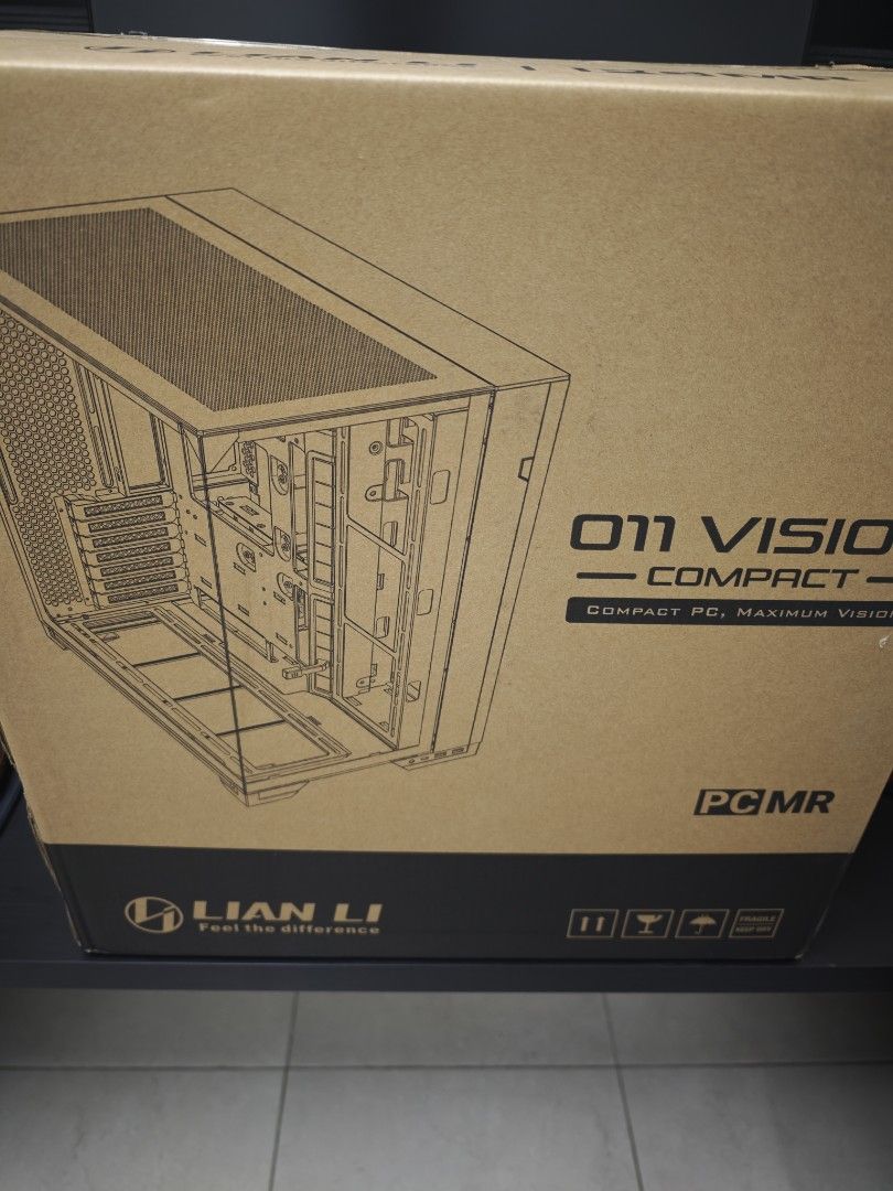 Lian Li O11 Vision Compact PC Case, Computers & Tech, Desktops on Carousell