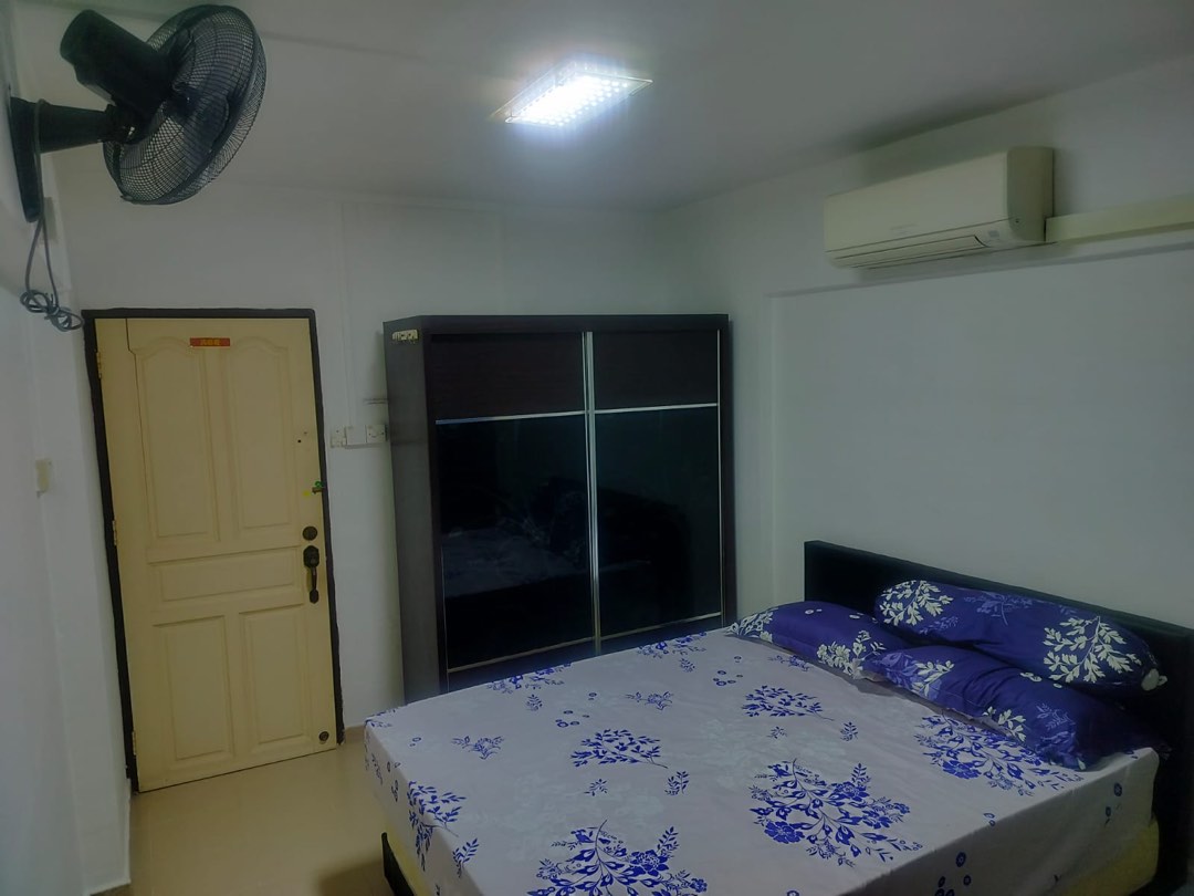 Master Bedroom, Property, Rentals, Room Rentals on Carousell