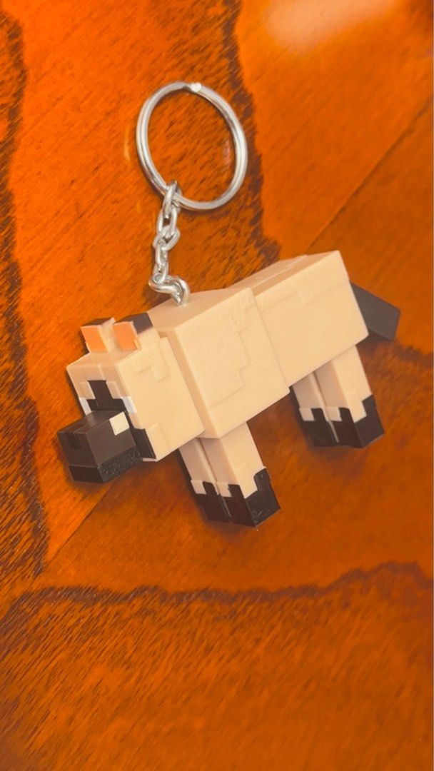 Minecraft RARE Wolf/ Dog Figural Keychain - Series 2, Hobbies & Toys ...