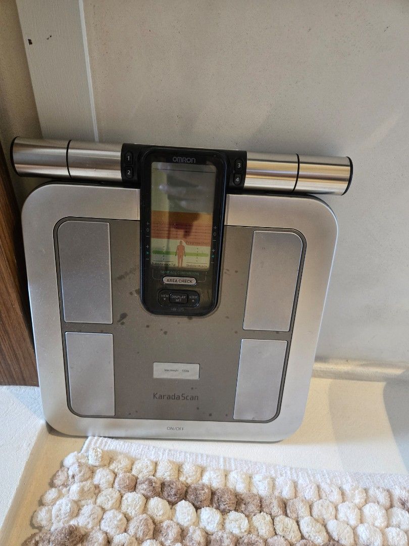 Omron Karada Scan Body Composition Scale, Health & Nutrition, Health ...