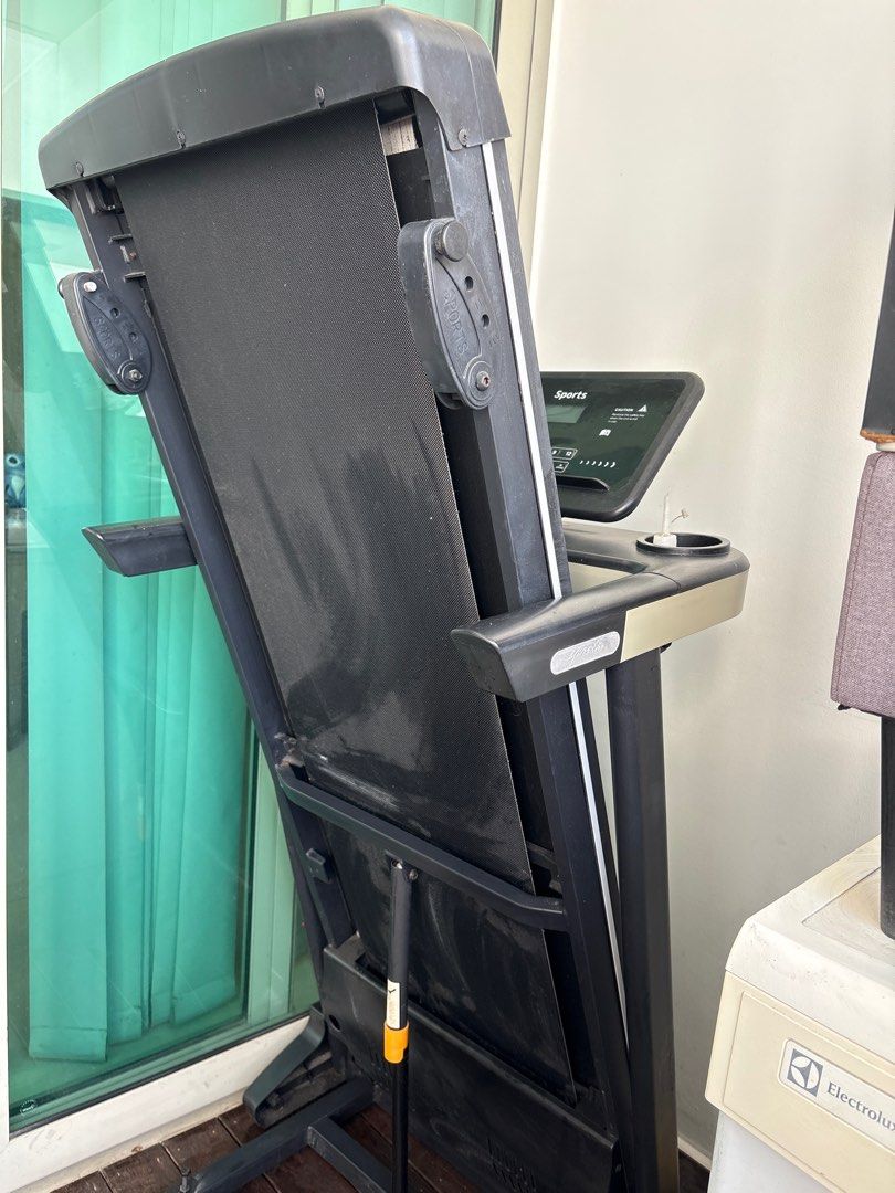 Sports Treadmill - Foldable, Sports Equipment, Exercise & Fitness ...