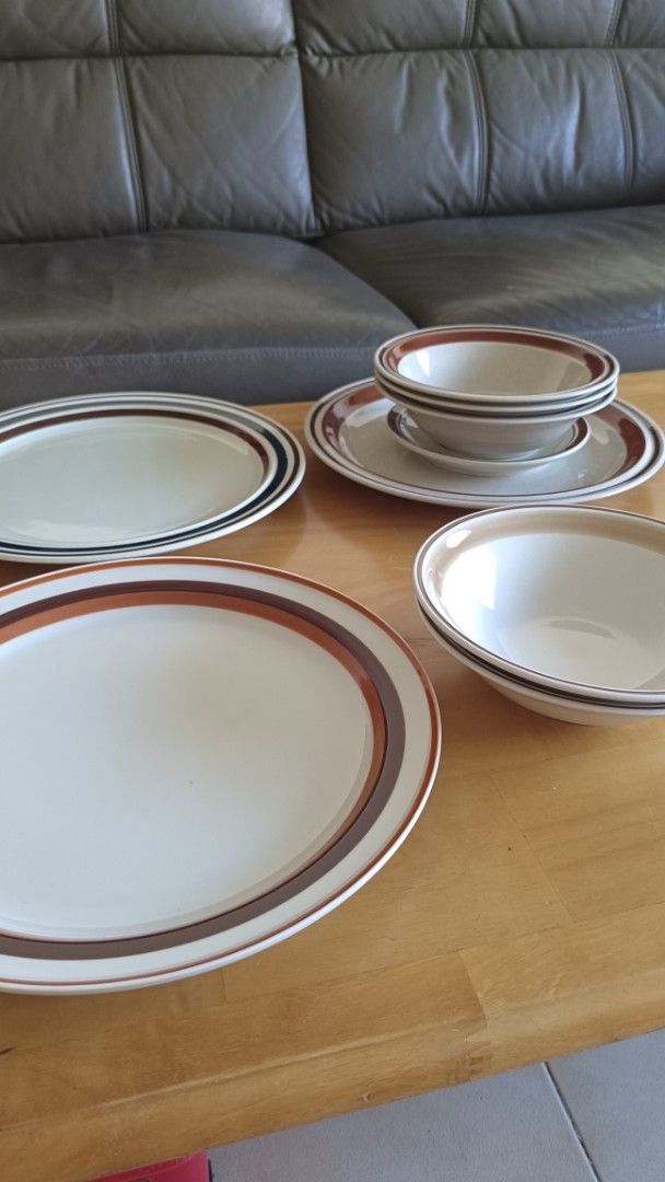 Vintage Dinnerware Set - Plates and Bowls, Furniture & Home Living ...