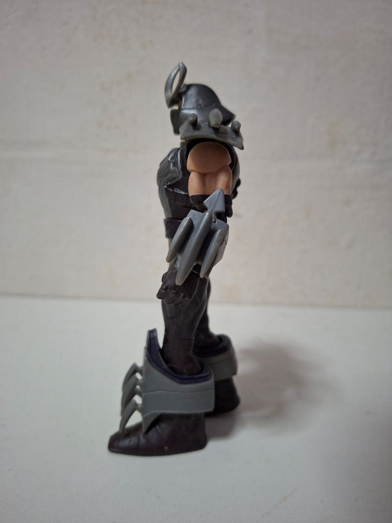 2012 Viacom Teenage Mutant Ninja Turtles Shredder 5.75" Action Figure ...