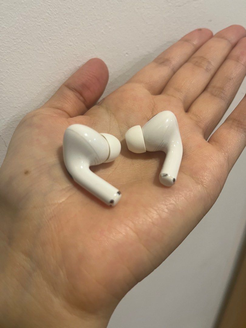 Apple AirPods Pro 2 (A2698), Audio, Earphones on Carousell