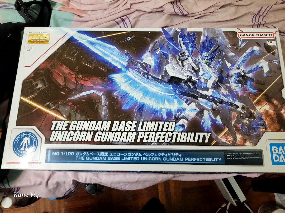 Bandai MG 1/100 The Gundam Base Limited Unicorn Gundam Perfectibility ...