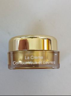 SK-II 0.8g atmosphere airy light uv emulsion spf 30/pa+++, Beauty ...