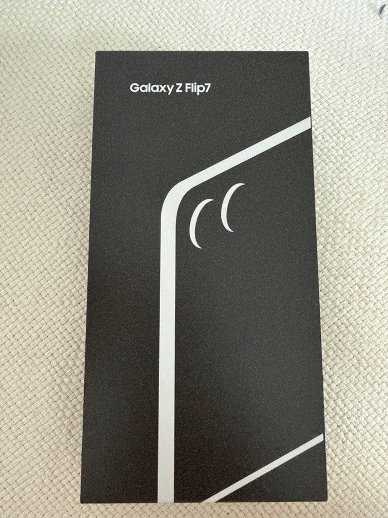 Galaxy Z Flip 7 Blue Shadow 256GB, Mobile Phones & Gadgets, Mobile ...