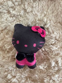 Hello Kitty snake 🐍 Plushie, 興趣及遊戲, 玩具 & 遊戲類 - Carousell