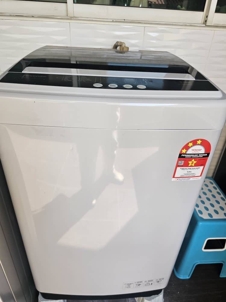 Hisense Top Load Washing Machine 8.0kg WTAR8011G (1 year old only), TV ...
