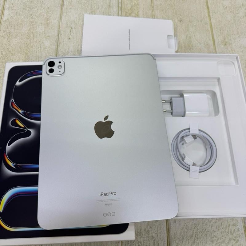 (Ibox) Ipad pro M4 256gb wifi bekas second resmi, Telepon Seluler ...