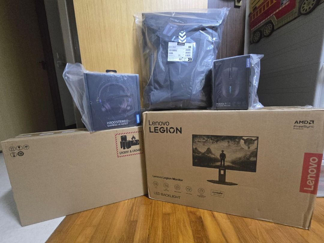 Legion 7i (16", Gen 9), 24.5inch monitor, headset, mouse and backpack ...