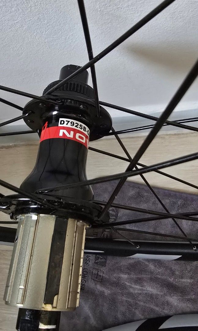 Novatec thru alxe 700c wheelset with shimano 160mm disc rotor, koozer ...