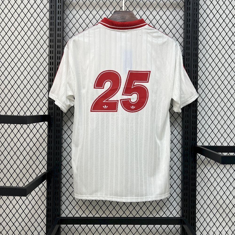 OASIS 25/26 WHITE RED PLAYER ISSUE, Men's Fashion, Activewear on Carousell