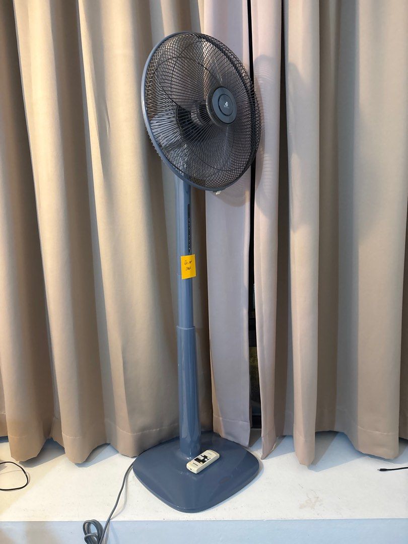 Panasonic 16" Stand Fan, model F-409KS, Furniture & Home Living ...