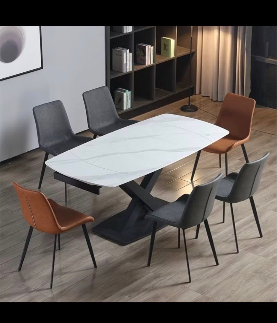 *Moving out sales* Preowned Expandable Dining Table, Furniture & Home ...