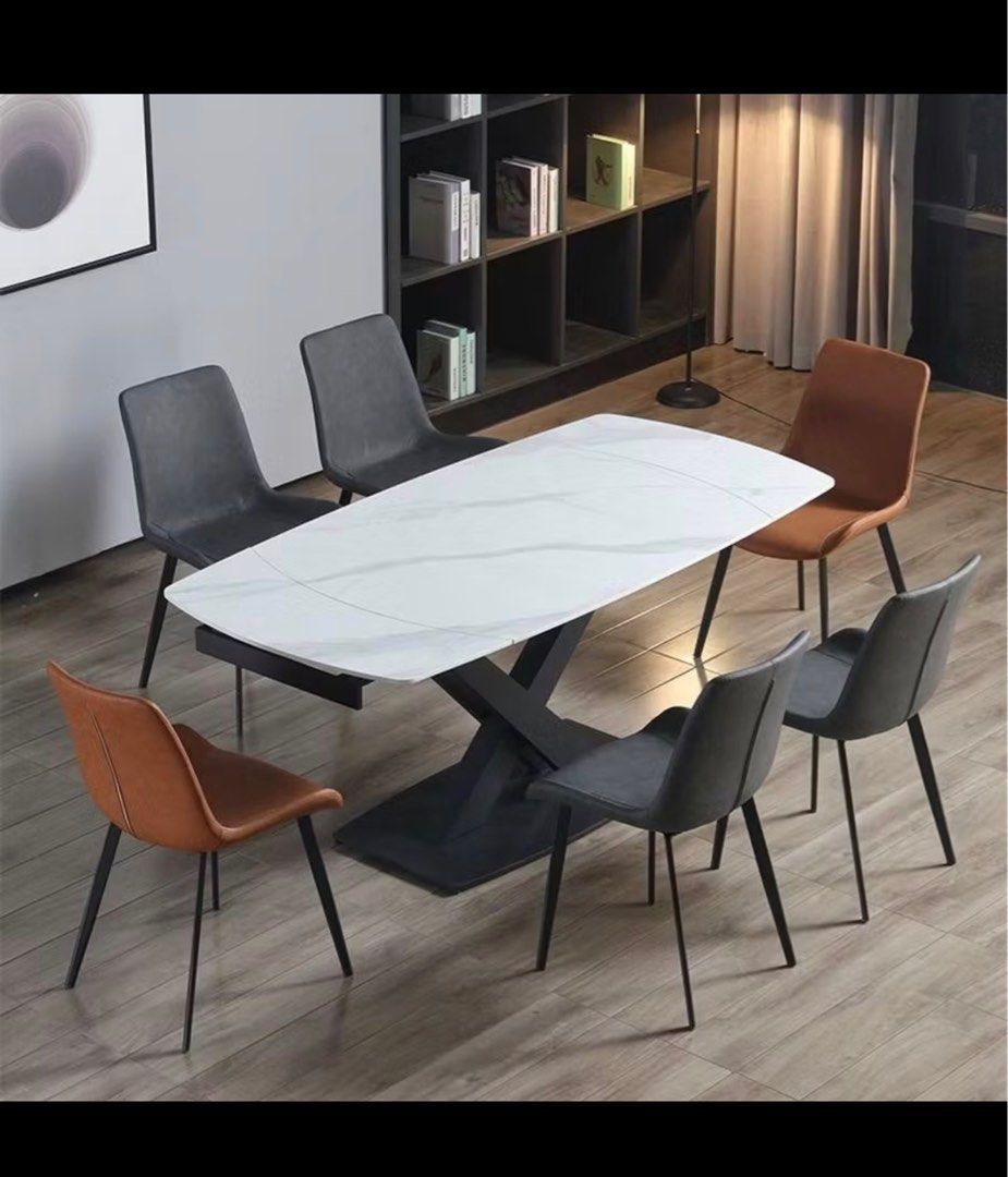 *Moving out sales* Preowned Expandable Dining Table, Furniture & Home ...