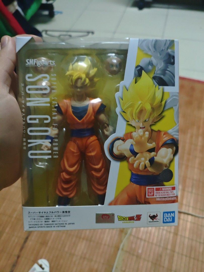 Shf Son Goku Super Saiyan Full Power , with extra faceplate, Hobbies ...