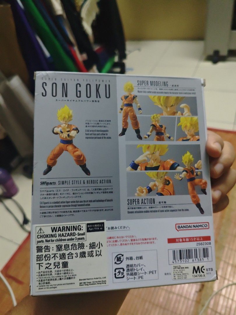 Shf Son Goku Super Saiyan Full Power , with extra faceplate, Hobbies ...