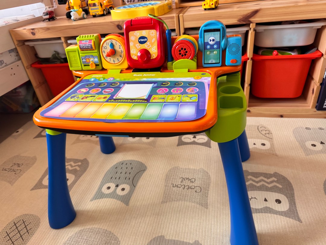 Vtech Pre School 5-in-1 Learn and Draw Activity Desk, Babies & Kids ...