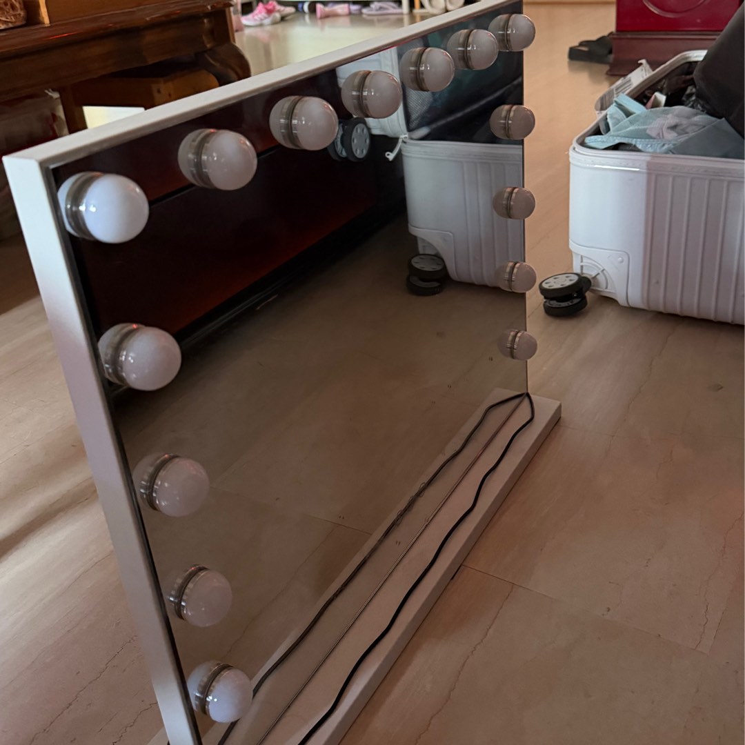 Vanity Dressing Table Touch Screen Make Up LED Mirror with Built In ...