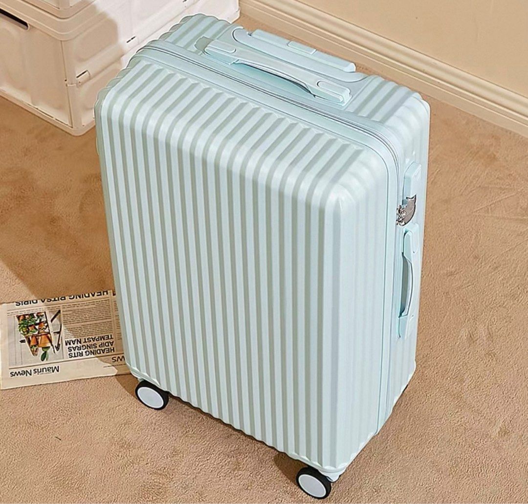 26 inches Luggage, Hobbies & Toys, Travel, Luggage on Carousell