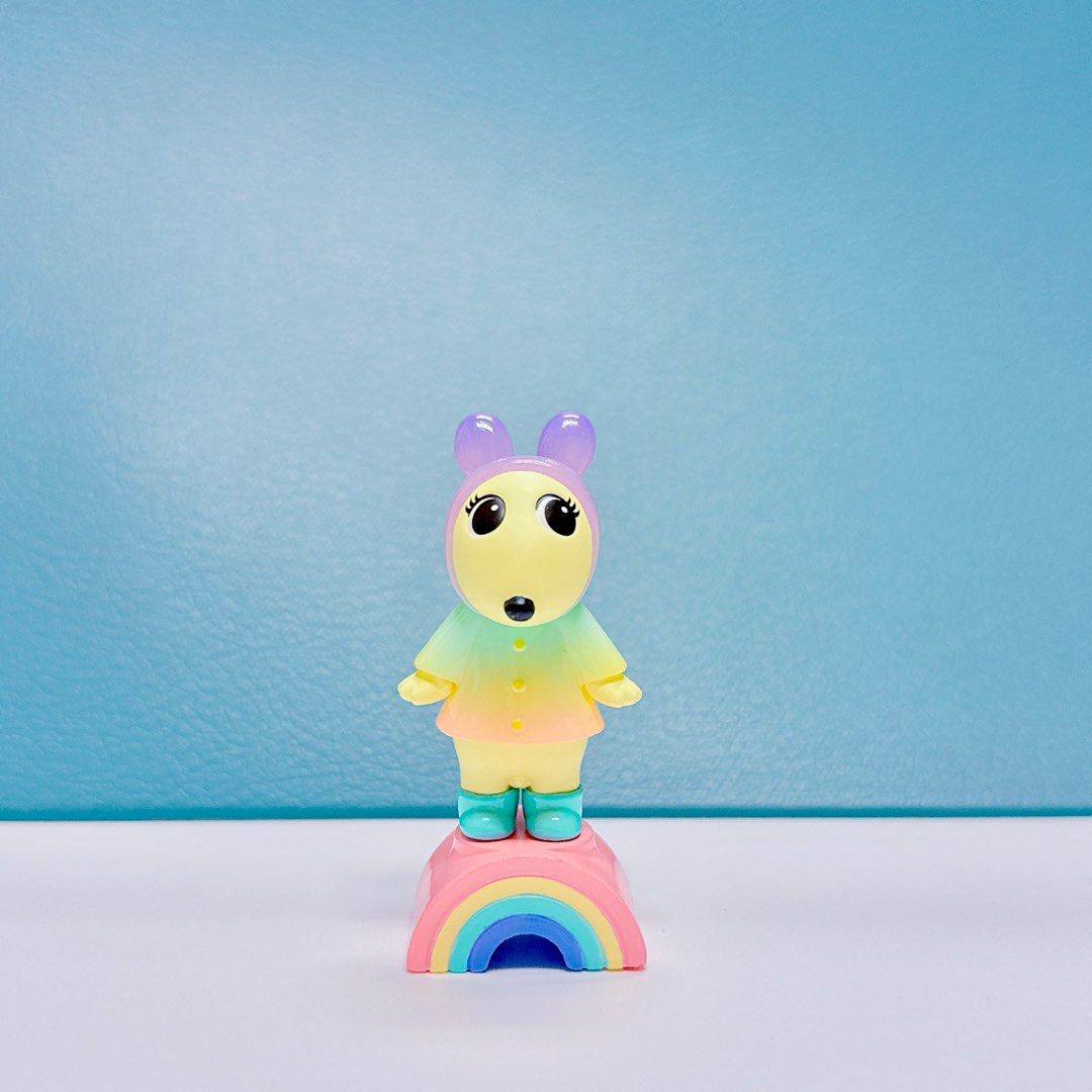 💥清倉特價🌈下雨天 隱藏 彩虹 Robby😘 🐦‍🔥$680（最後特價） 👶🏻Sonny Angel 🐋 Mini Figure 小雨衣 💛 ...
