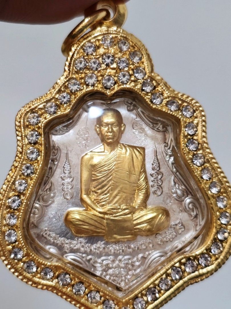 Ajarn Den Duang. BE2568 First Batch. Gold Mask Smooth Back, 1 of 9 ...