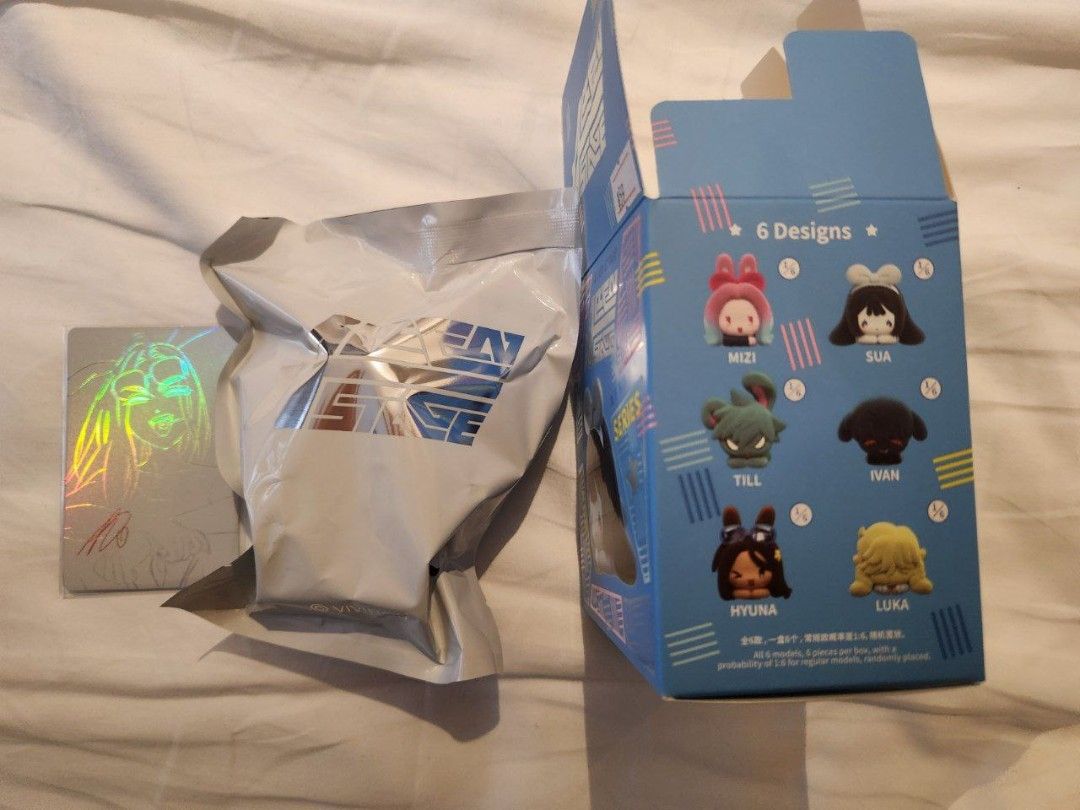 Alien stage Anomaly Popup Hyuna Bunny figure, Hobbies & Toys, Toys ...