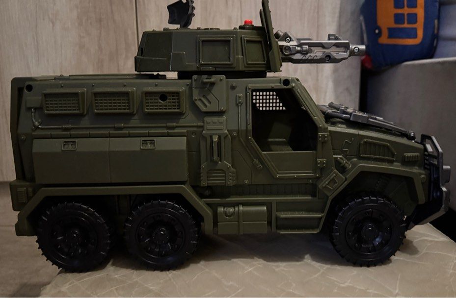 Army tanker (Almost New), Hobbies & Toys, Toys & Games on Carousell