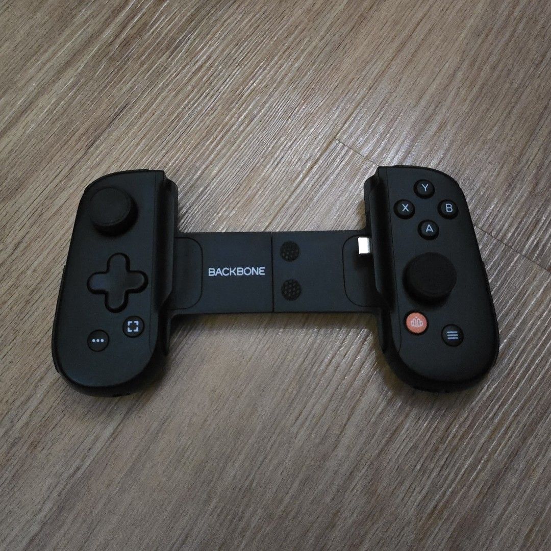Backbone (Gen 2) Controller - Black USBC, Video Gaming, Gaming ...