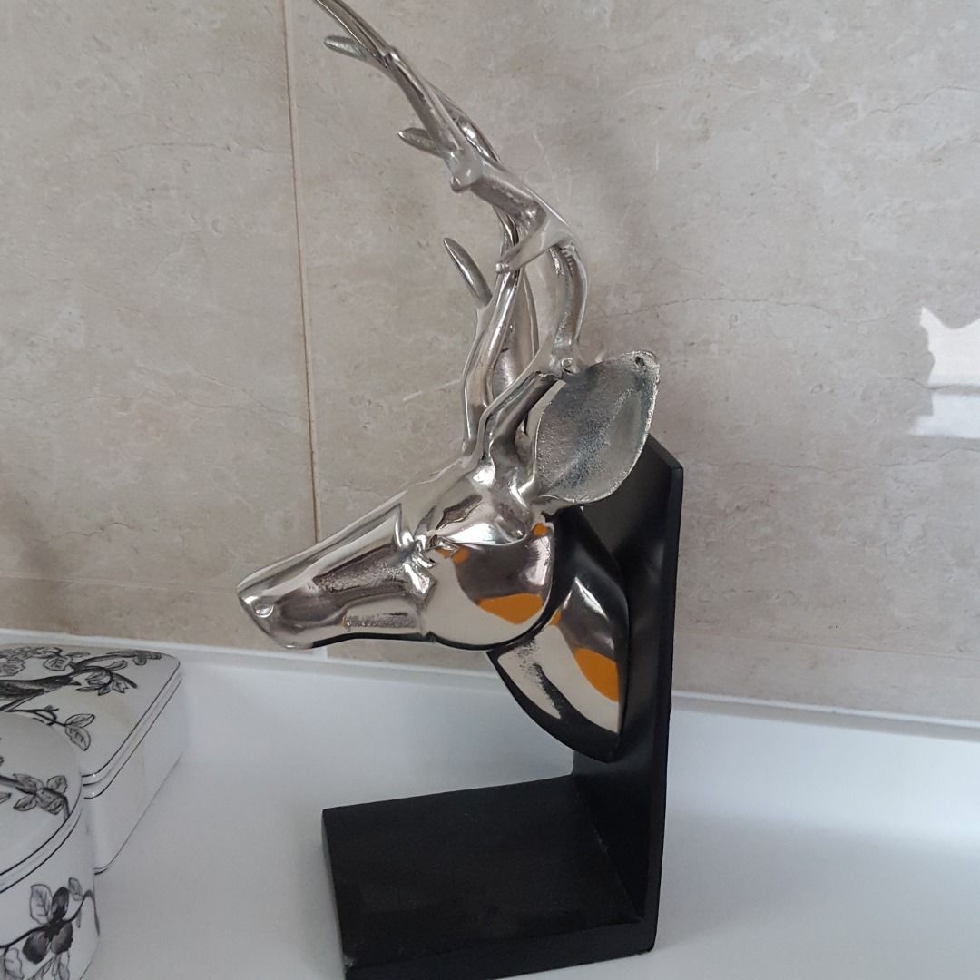 Bookender - Deer design, Furniture & Home Living, Home Decor ...