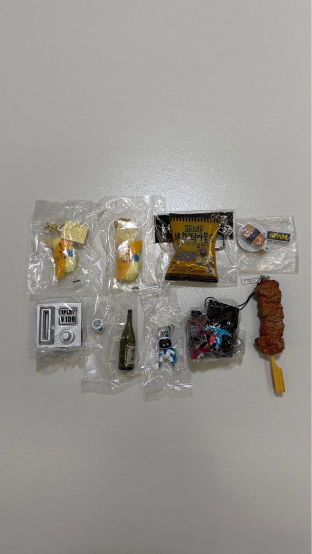Gachapon / Gashapon, Hobbies & Toys, Toys & Games on Carousell
