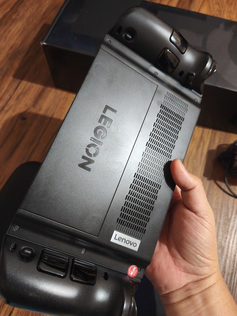 Lenovo Legion Go Z1 Extreme 512GB like new, Video Gaming, Video Game ...