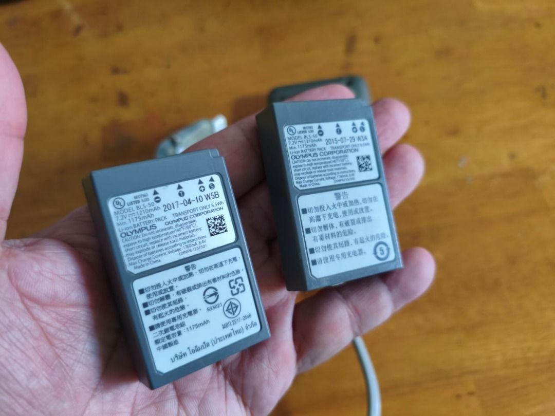 Olympus BLS-50 with Olympus BLS-5, Photography, Photography Accessories ...